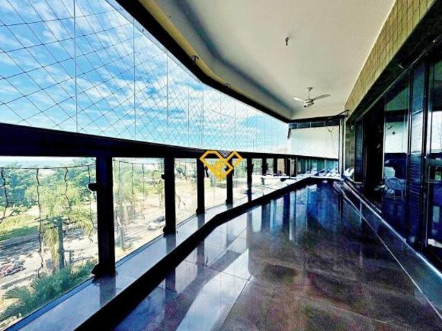 Apartamento 4 Quartos a Venda em Santos Sp