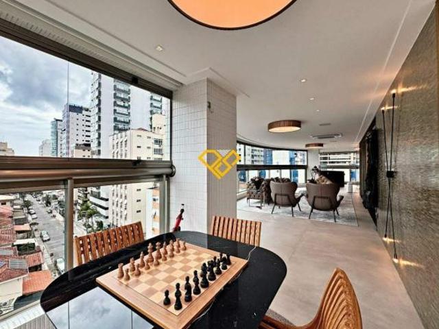 Apartamento 4 Quartos à Venda em Santos Sp