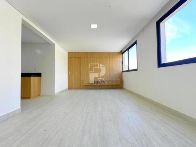APARTAMENTO 4 QUARTOS À VENDA PRADO