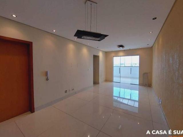 Apartamento 4 quartos, elevador, 3 vagas de garagem na melhor rua do Eldorado