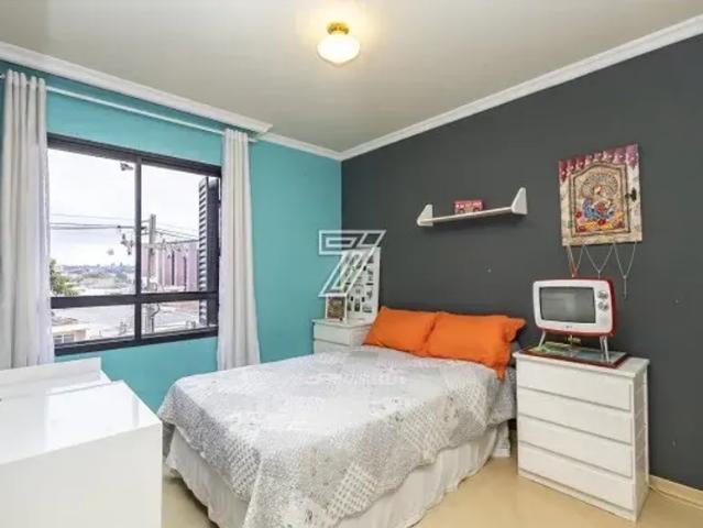 Apartamento / 4 quartos / Juvevê / 205m²