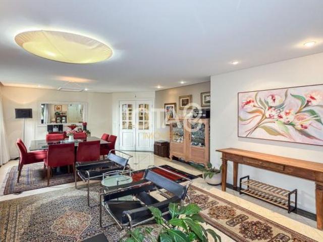 APARTAMENTO 4 QUARTOS NO BATEL