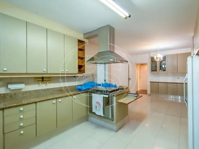 Apartamento 4 suítes Alto da Boa Vista