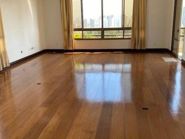 Apartamento 4 suítes, 424 m², sacada linda no Morumbi
