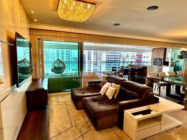 Apartamento 4 suítes, 5 vagas, Anália Franco