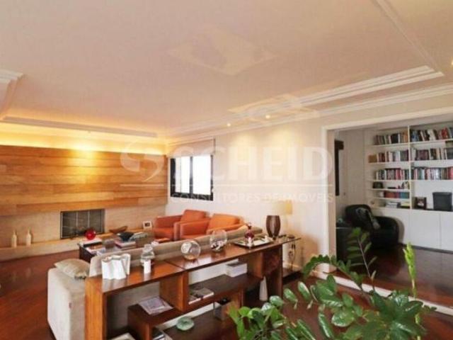 APARTAMENTO 4 SUITES 5 VAGAS DE GARAGEM NA REGIÃO DO ALTO DE PINHEIROS. OPORTUNIDADE!