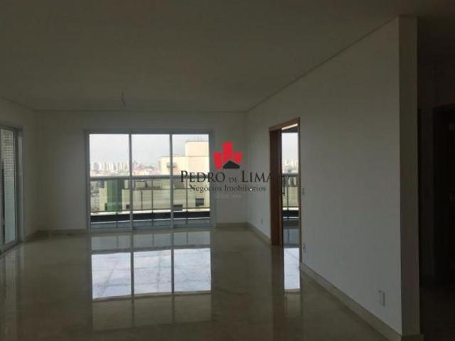 Apartamento 4 suítes, 6 vagas e varanda gourmet no Anália Franco Condomínio Jardins de Sintra