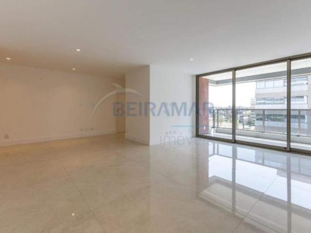 Apartamento 4 Suítes, 162m² – Residencial Season, Noroeste, Brasília