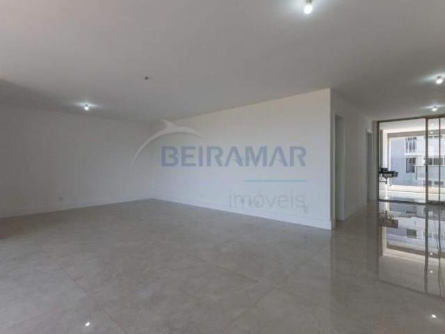 Apartamento 4 suítes, 238m² e varanda gourmet a venda no Residencial Azzure, Noroeste – Brasília/DF