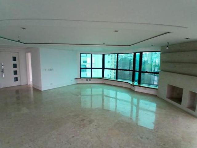 APARTAMENTO 4 SUÍTES,3OO METROS NO PANAMBY