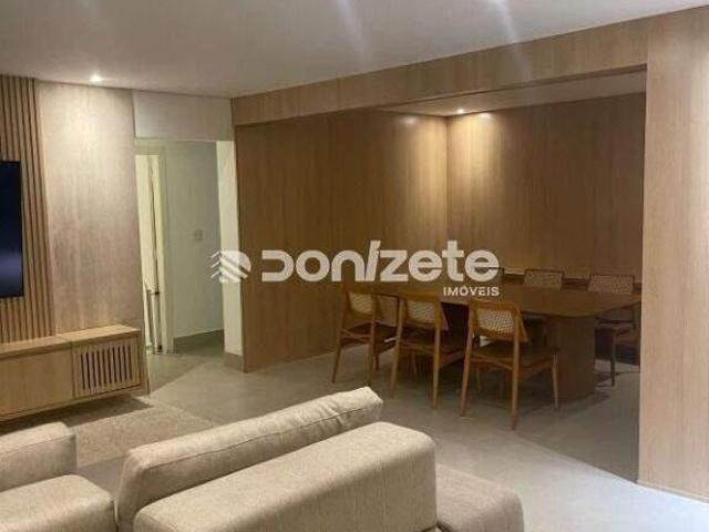 Apartamento 4 suítes com 3 vagas, frente, Vila Guiomar — Santo André única unidade por andar