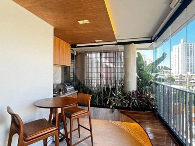 Apartamento 4 suítes com vista incrível em Perdizes