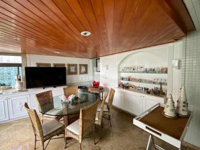 Apartamento 4 suítes e 5 vagas no Jardim Anália Franco Condomínio Monte Verde
