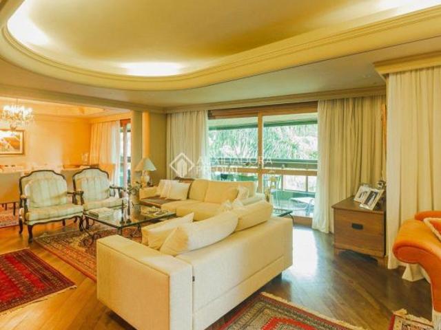 Apartamento 4 Suítes no Auxiliadora com Varanda de 31m²