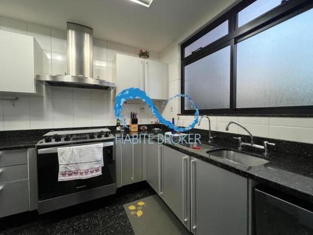 Apartamento 4 Suítes no Belvedere – 210m², Varanda e Lazer Completo