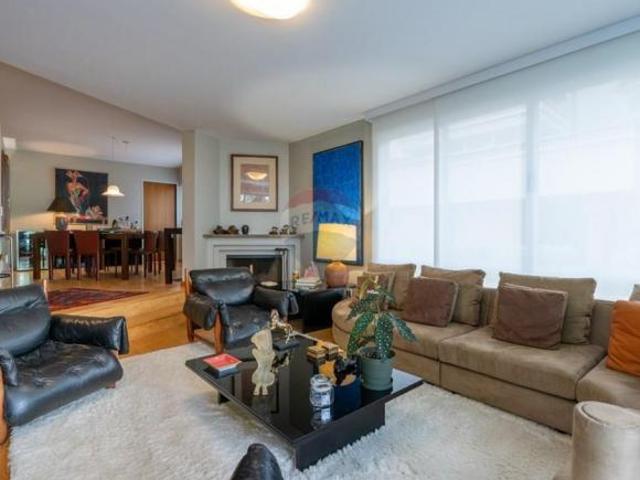 Apartamento 4 Suites Real Parque, 1 por andar, 230mts, Rua Sao Paulo Antigo