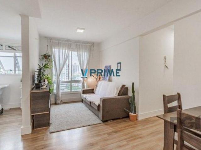Apartamento 50m² 2 dormitórios e 1 vaga no bairro Partenon