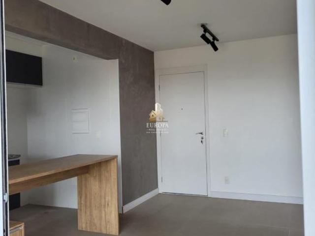 Apartamento 50m² Reformado 2 quartos com 1 vaga e andar alto Vila Mascote