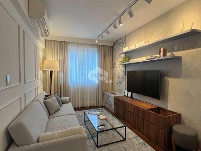 Apartamento 59m², 2 dormitórios, 1 vaga coberta, Menino Deus