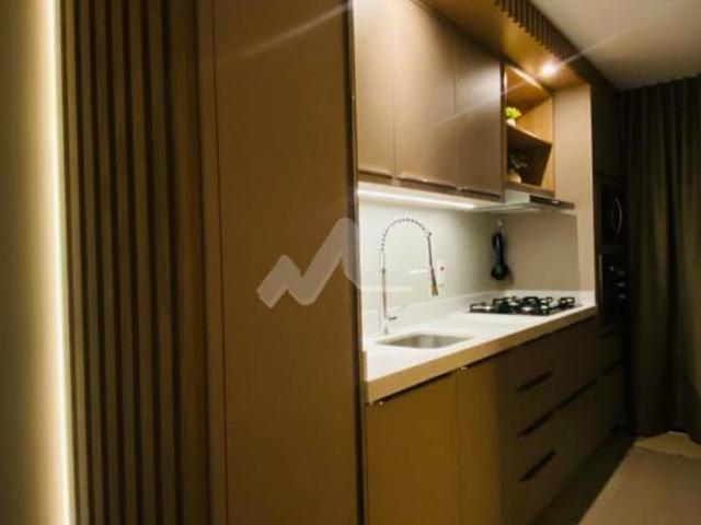 Apartamento 5? andar frente 80m de área privativa 95m de área total