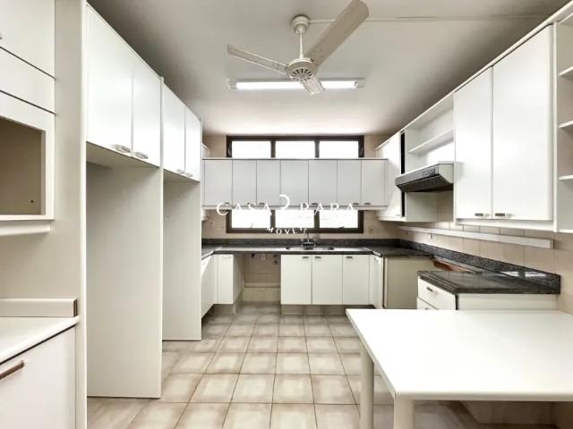 Apartamento 5 dormitórios 2 suítes e 2 vagas com hobby box Agronômica