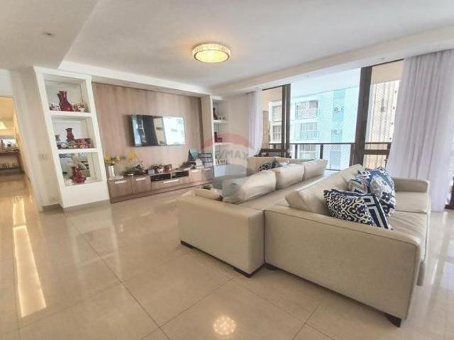 Apartamento 5 dormitórios 2 suítes 2 vagas à venda por R$ 1.250.000,00 Praia das pitangueiras