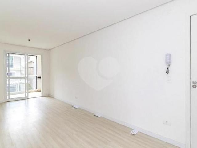 APARTAMENTO 60 m² • 2 DORM • 2 VAGAS • SACADA COM CHURRASQUEIRA – GUAÍRA