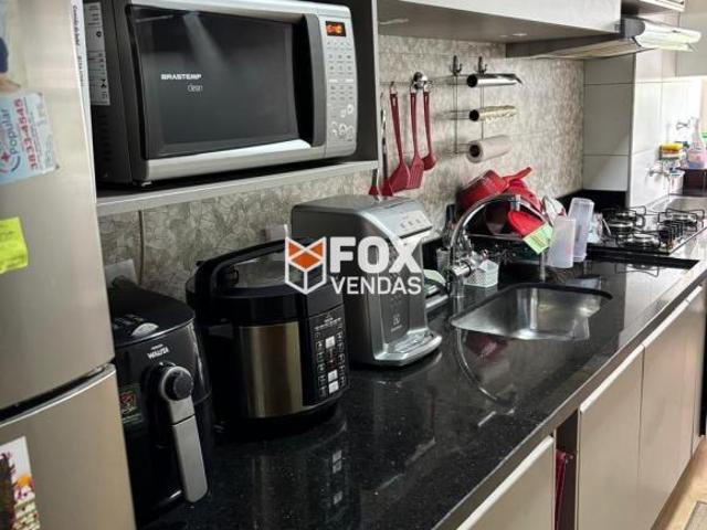 Apartamento 60 metros com 2 quartos, sendo 1 suíte e com 2 vagas cobertas e paralelas a venda!