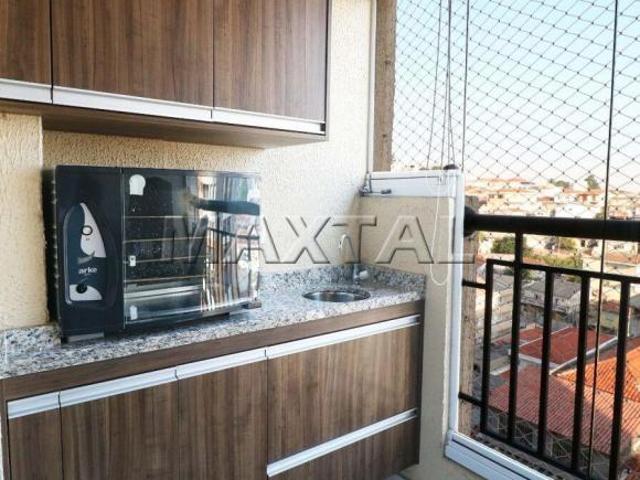 Apartamento 60m² à venda Vila Dom Pedro II, 2 dormitórios, sala com varanda, 2 banheiros, 2 vagas