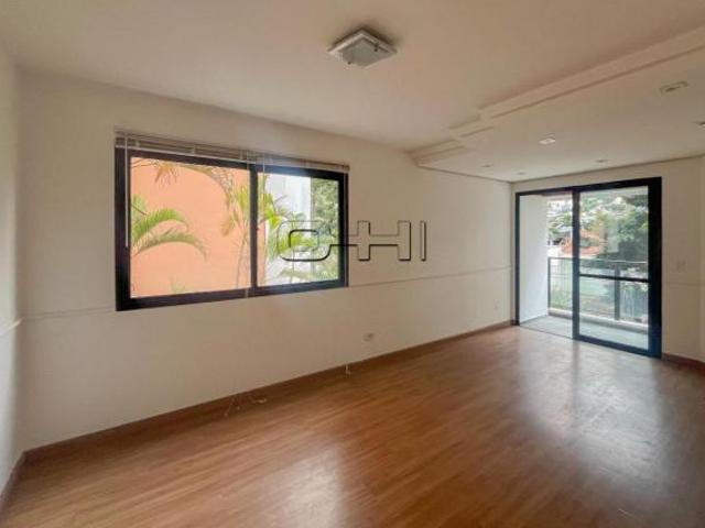 Apartamento 60m², Moema SP | Venda
