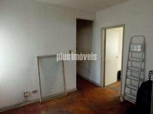 Apartamento 66 m² Liberdade, 2 dormitórios precisa de reforma, sem vaga de garagem