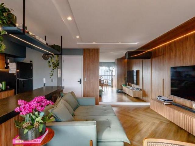 Apartamento 68m² | 2 dormitórios | 1 suíte | 1 vaga demarcada | Reformado | Vila Mariana