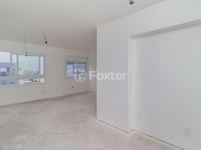 Apartamento, 6 dormitórios, 134.86 m², em São Sebastião
