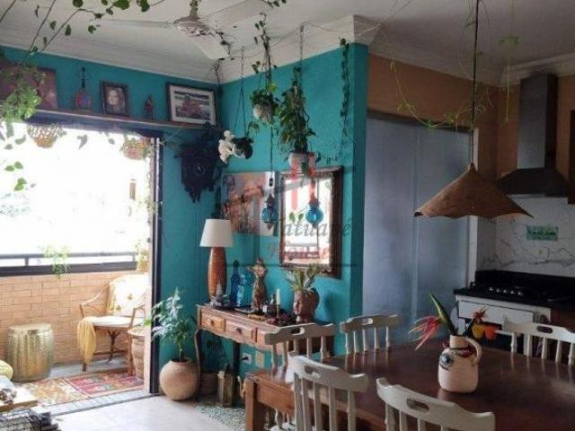 Apartamento 70 m2, 2 dormt 2 vagas, prox ao metro