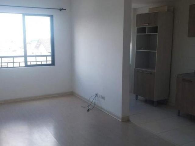 Apartamento á venda na Rua São Gabriel no Cajuru Edifício Rio Jordão
