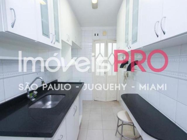 Apartamento 71m² com 2 dormitórios para Venda em Moema
