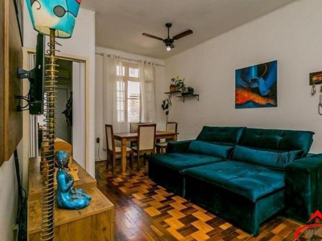 Apartamento 72m² 3 dormitórios no bairro Floresta