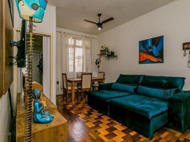 Apartamento 72m² 3 dormitórios no bairro Floresta