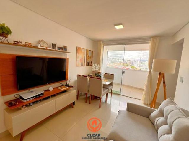 Apartamento 72m² / 3 Quartos / Varanda / Andar Alto / 2 Vagas Paralelas / Santa Terezinha BH