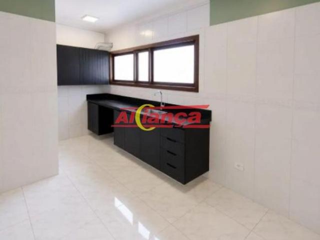 Apartamento 74 m² no Condomínio Rio Negro | Reformado e pronto para morar