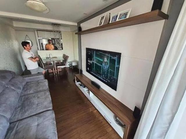 Apartamento 75m2, 3 dormitórios, 2 banheiros, 1 suíte, 2 vagas, 17° Andar, vista livre