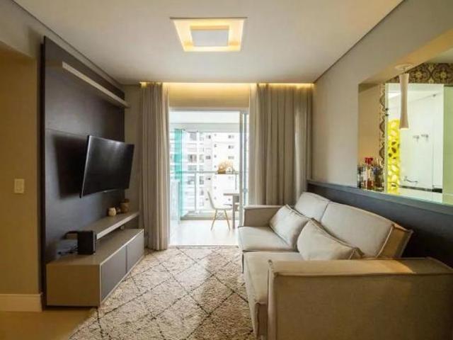 Apartamento 76m² à venda, 2 suítes, 1 vaga Aclimação