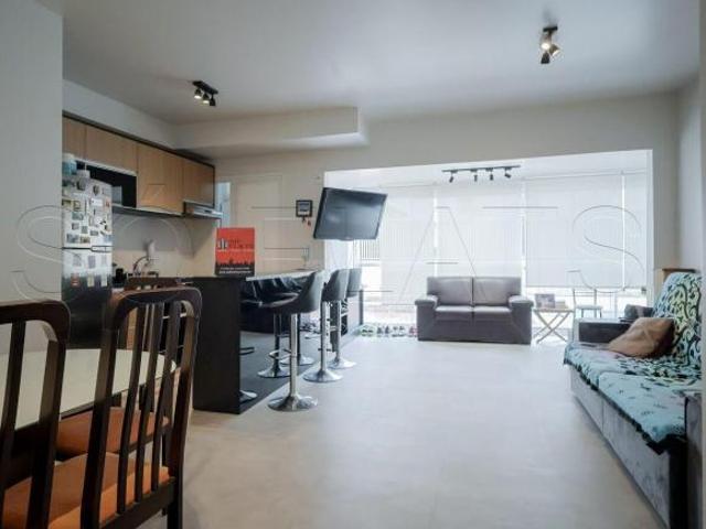 Apartamento 78m² mobiliado 2 dormitórios no Campo Belo com lazer completo
