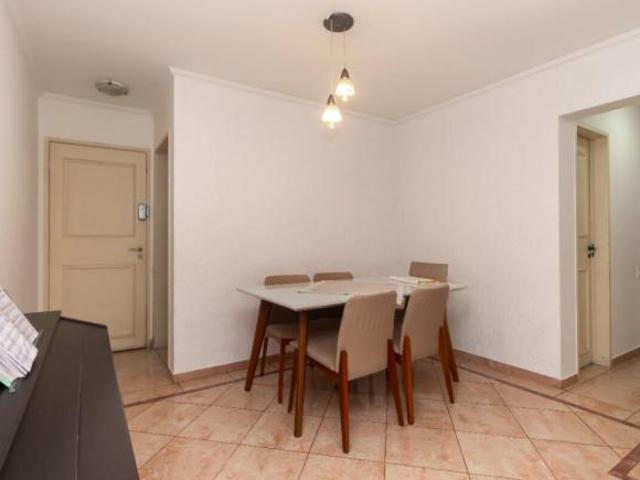 Apartamento, 79 m² 2 Dormitórios, 1 Suíte, 1 Vaga, Closet e Varanda Moema