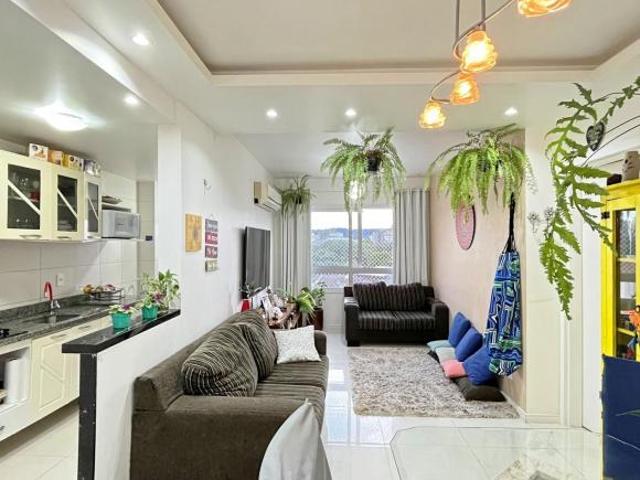 Apartamento 82m² três dormitórios, suíte, duas vagas de garagem