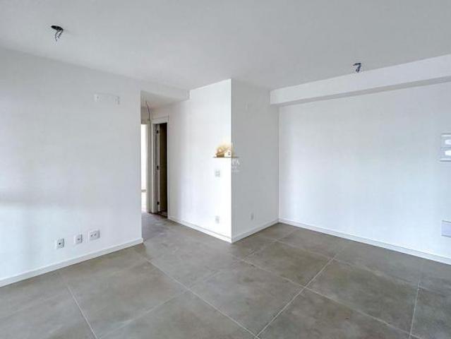 Apartamento 84m² 2 dormitórios com suíte, 3 banheiros e 1 vaga fixa coberta