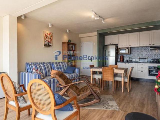 Apartamento, 85m² 3 Dormitórios, 1 Suíte, 2 Vagas, Varanda com Fechamento de Vidro Vila Mariana