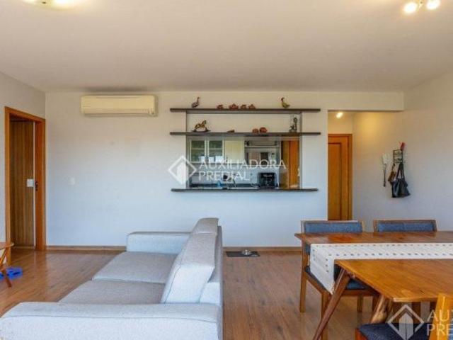 Apartamento 90m, 3 dormitórios, 2 vagas no Petrópolis