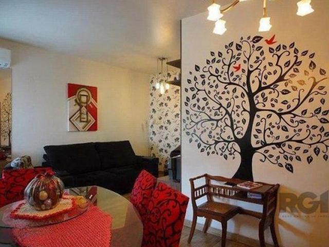 Apartamento 91m² 3 dormitórios e 2 vagas no bairro Petrópolis