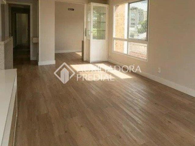 Apartamento 91m² no Auxiliadora com 3 dormitórios sendo 1 suíte e 2 vagas